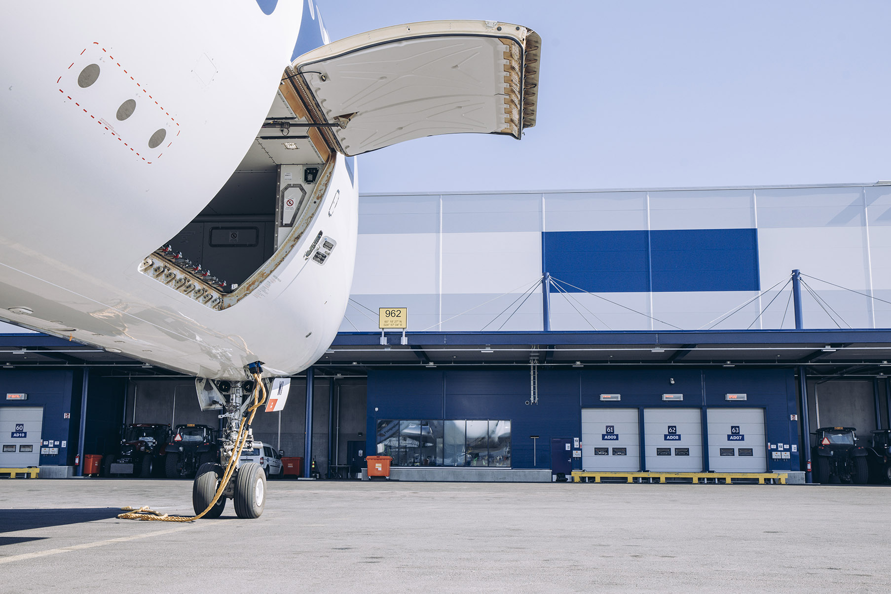 New CEIV certification for Finnair Cargo's COOL Terminal at Helsinki ...