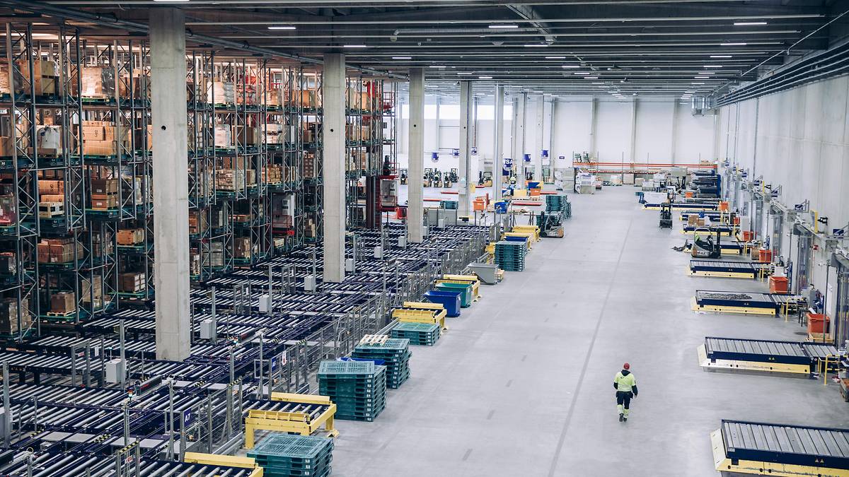 7 of the most modern air cargo terminals in the world